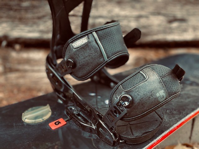 How to Choose Snowboard Bindings - Basic Planet